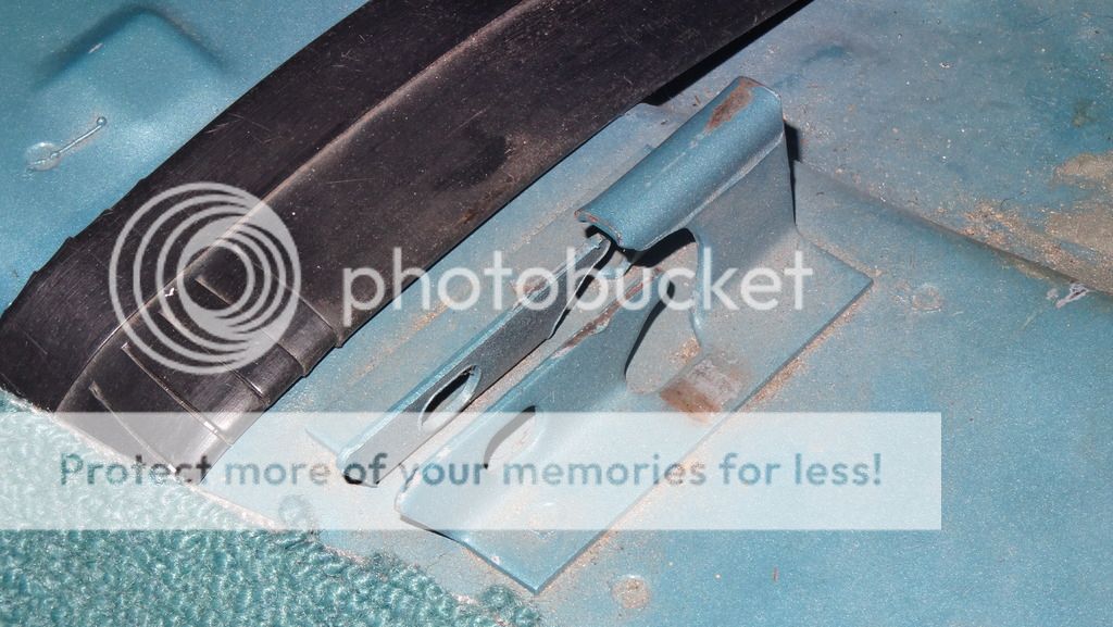 rear seat removal | Pontiac GTO Forum